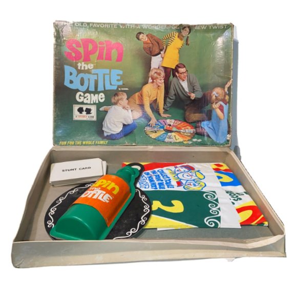 Hasbro | Games | Vintage 968 Spin The Bottle Game Hassenfeld Bros Complete Box Poor Condition ...